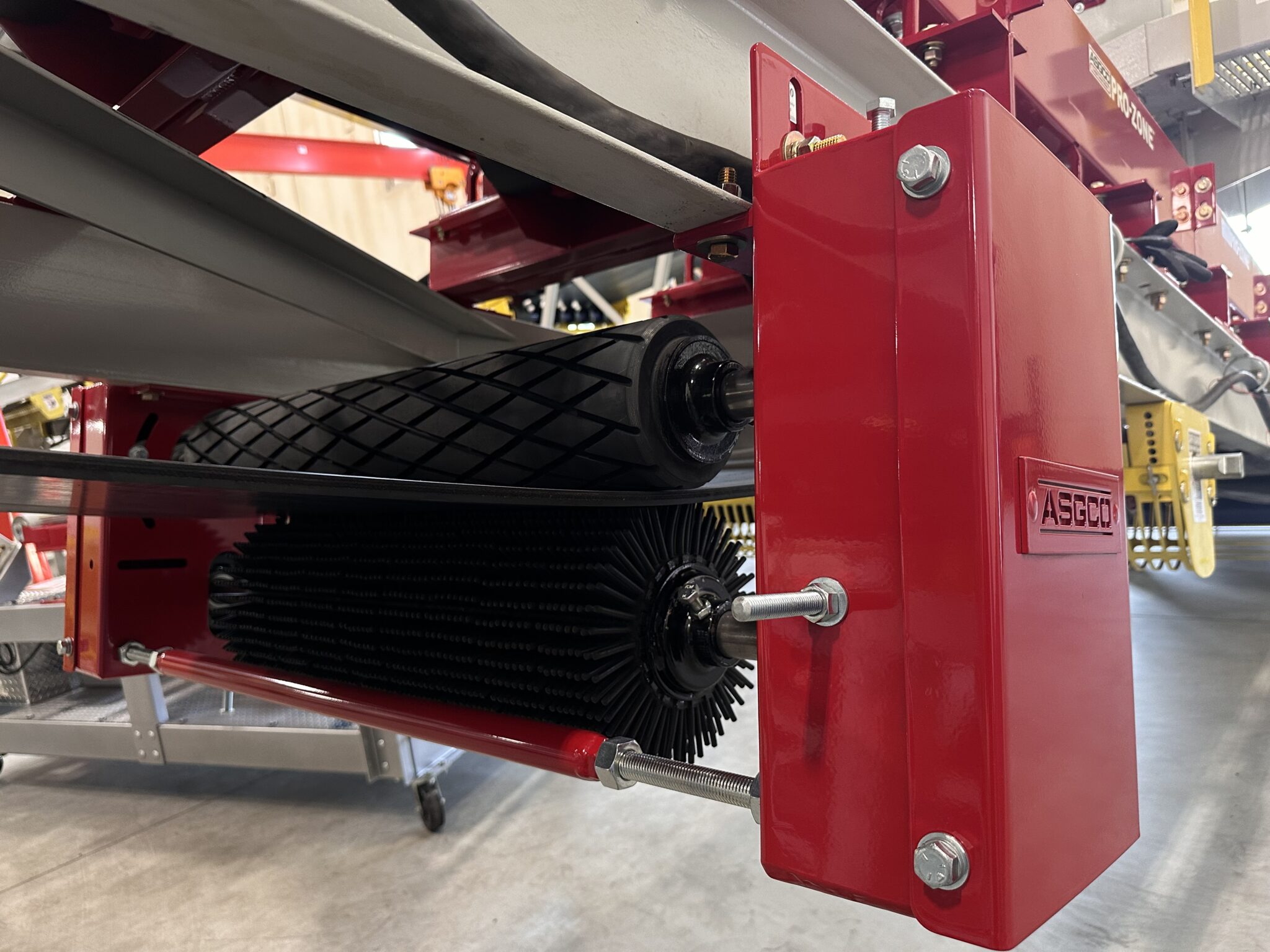 Bronco™ Brush Conveyor Belt Cleaner – ASGCO
